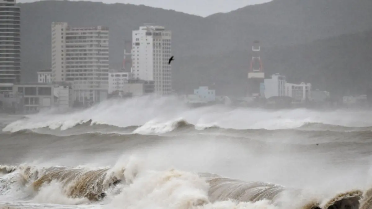 Hanoi/Manila: Taifun "Kalmaegi": Zerstörung auf Philippinen und Vietnam